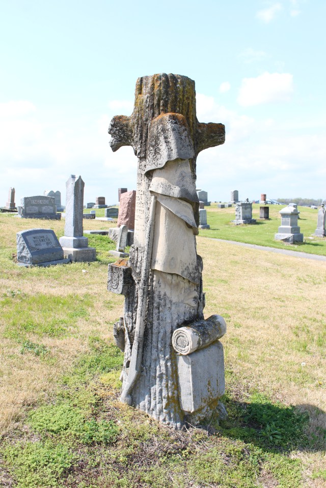 A Union Soldier’s Tree Stump Monument | Gravely Speaking