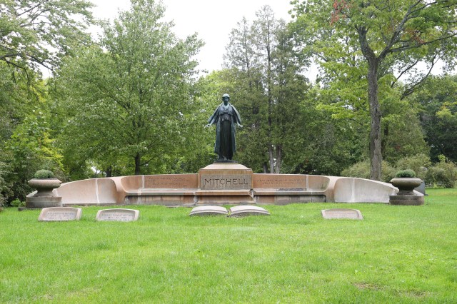 Mitchell Family Monument | Gravely Speaking