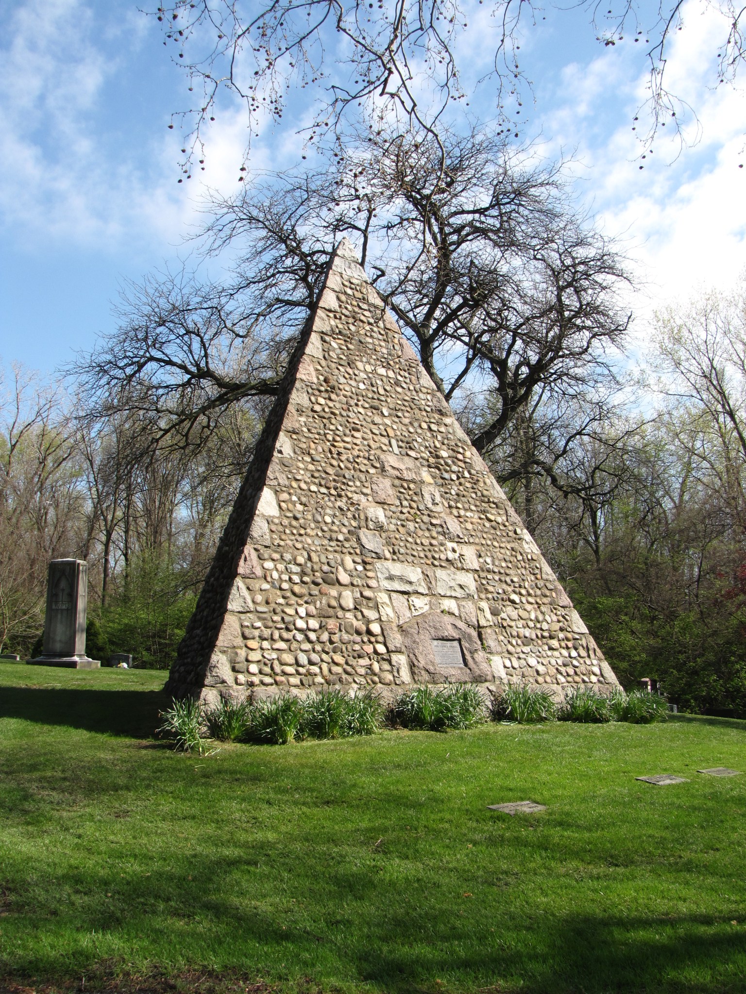 A monument to a boys’ hero | Gravely Speaking