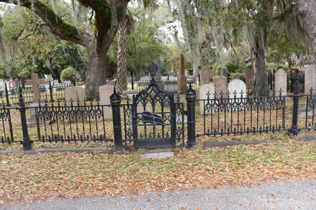 Gravely Speaking | …about graves, gravestones, and graveyards